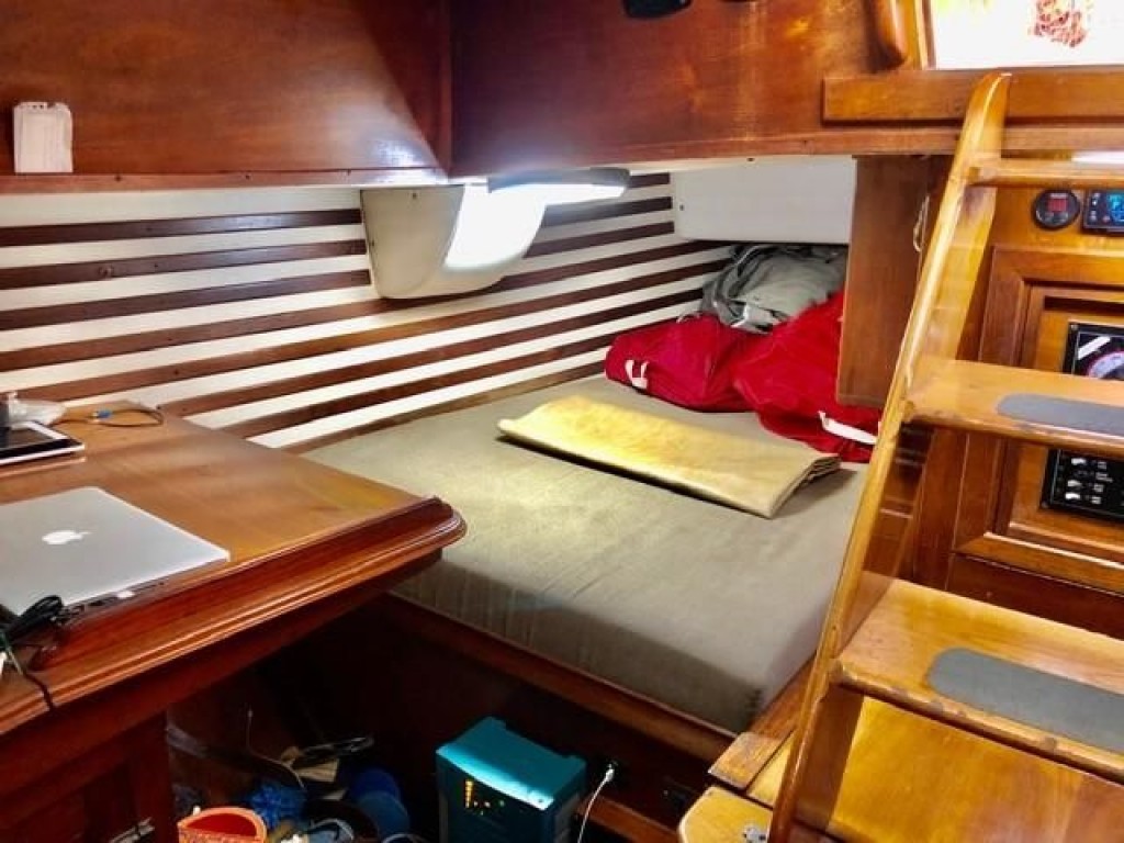 BoatSeeker - EXPIRED: 1979 Endeavour 37